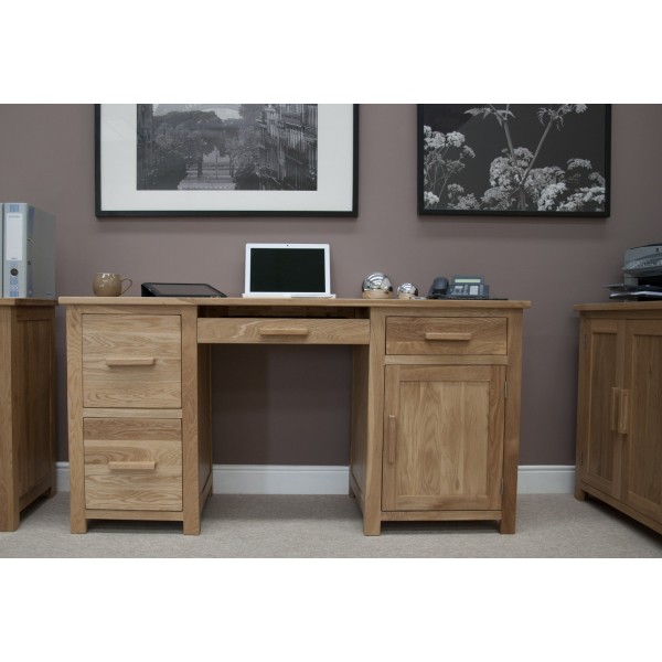 Modern Oak Large Computer Desk - Stag Oak and Pine